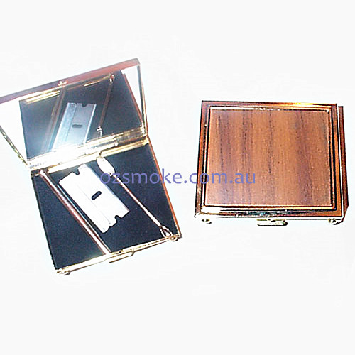 Boxed Snuff Kit Agung